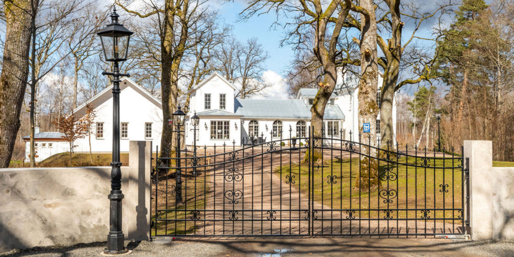 Lyktstolpar i gjutjärn | Gammeldags utomhusbelysning från ...