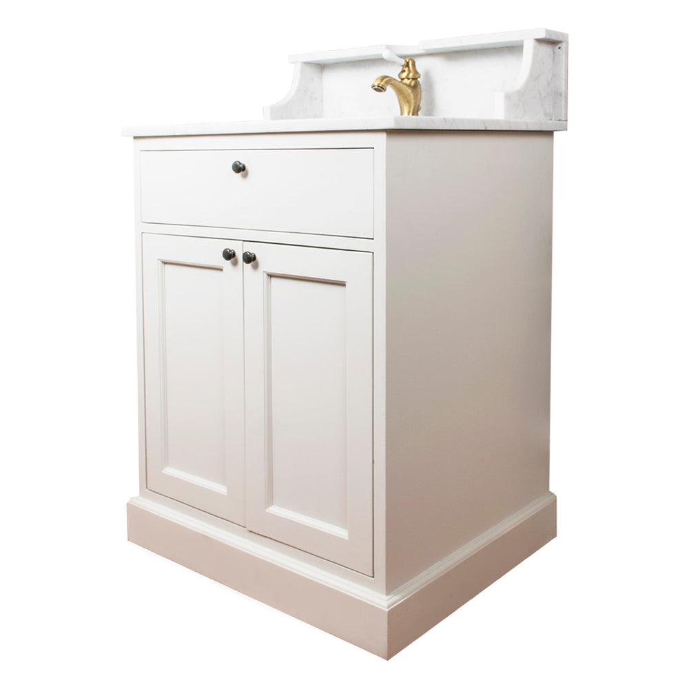 Liten kommod Agnes antikvit | Köp kommoder på Qvesarum